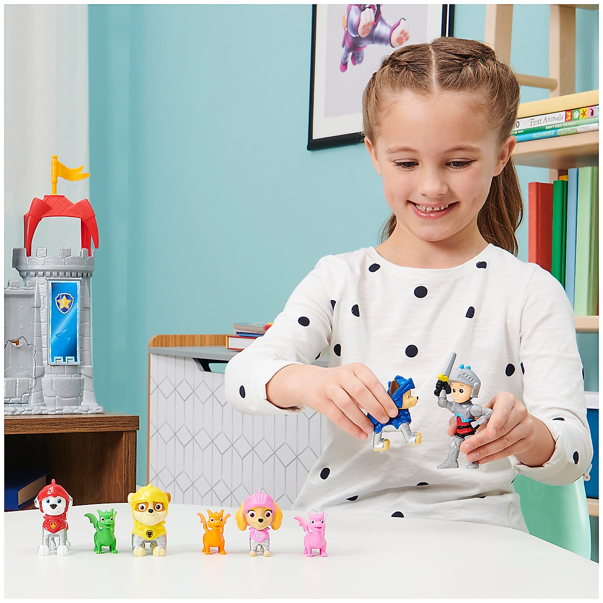 Paw Patrol, Rescue Knights Ryder and Pups Figure Gift Pack with 8 Toy Figures, Kids Toys for Ages 3 and up