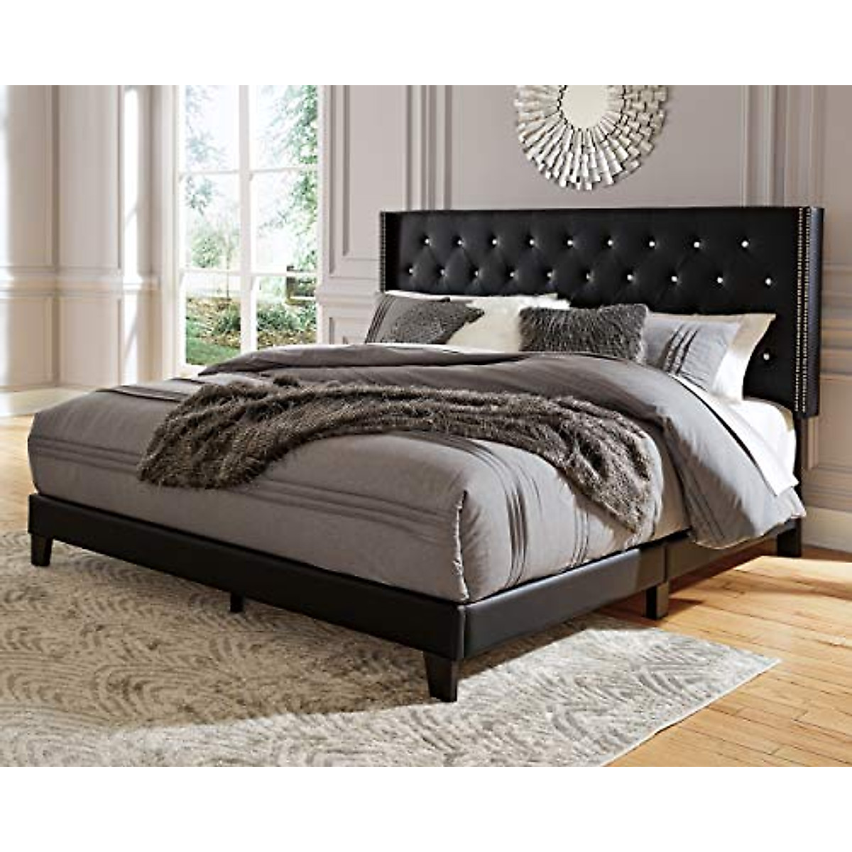 Signature Design by Ashley Vintasso Glam Button-Tufted Faux Leather Platform Bed with Rhinestones, Queen, Black