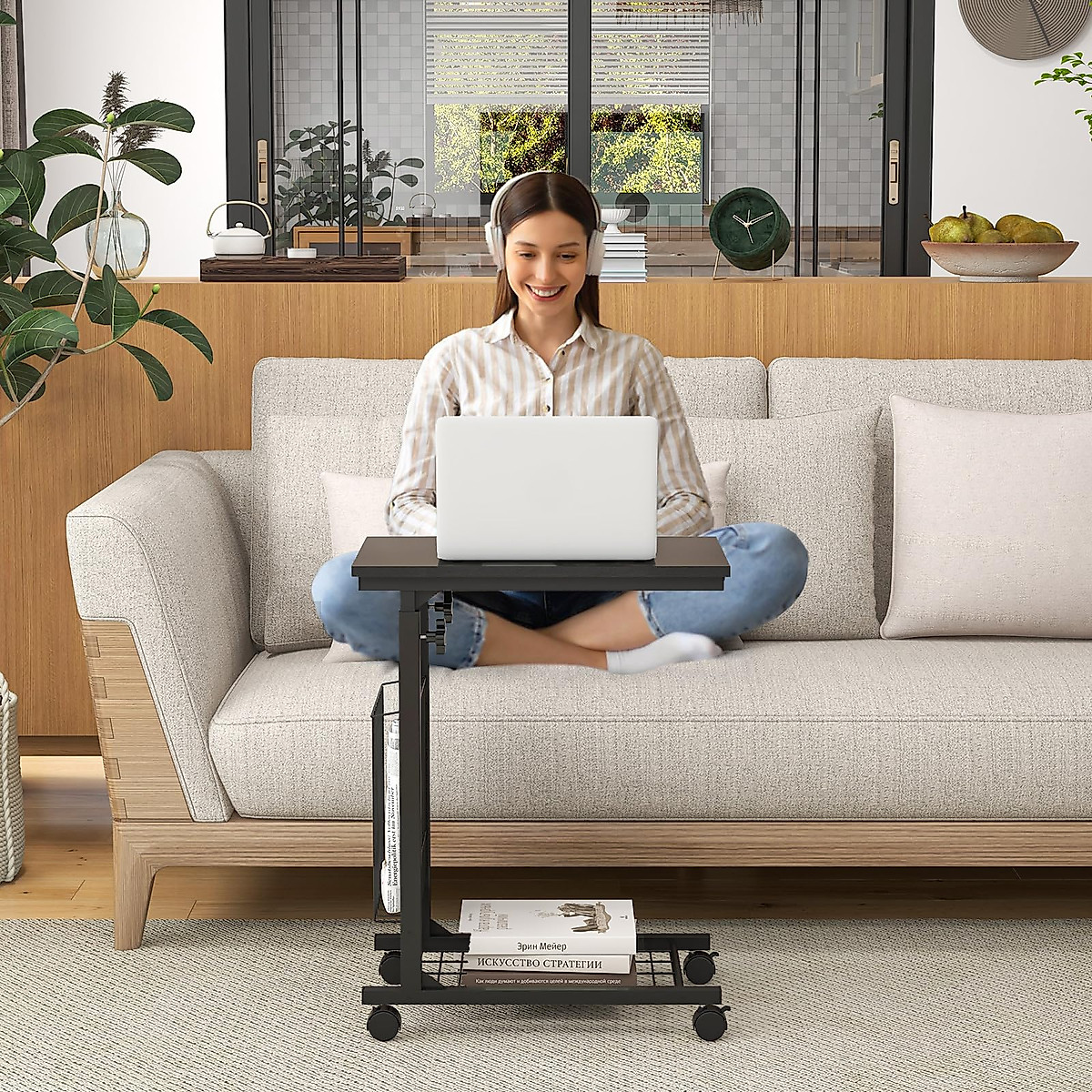 Tangkula Rolling Height Adjustable C Table, Mobile End Table with Detachable Wheels, Side Basket and Bottom Mesh Storage, Space-saving Slide Under Sofa Table for Living Room Bedroom
