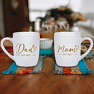 Mom and Dad Mug Set Est 2021, New Mom and Dad Gifts, New Parents Gifts, Mom and Dad Gift Set for New and Expecting Parents to Be, New Pregnancy Announcement Gifts, Gold Printed 12Oz White