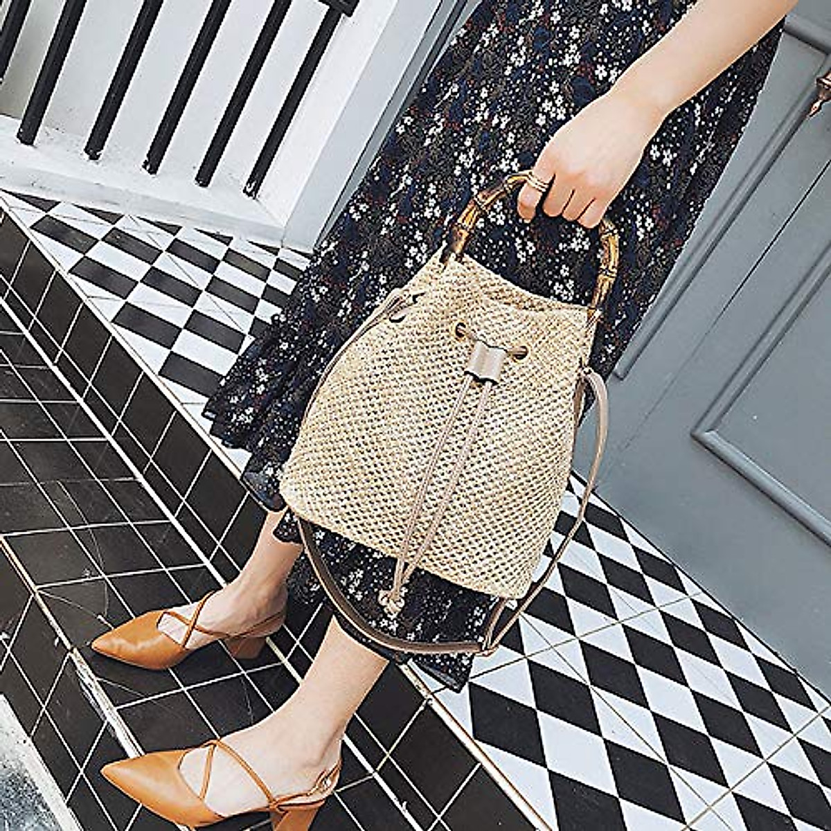 Women's Bucket Drawstring Handbag Straw Shoulder Bag Bamboo Tote Crossbody Bag Beach Bag