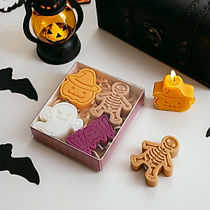 Halloween Candles Freesia Scented, 4pcs Pumpkin Skeleton Ghost Bat Spice Candles, Halloween Party Decorations Indoor Home Room Table Decor, Halloween Gifts for Women Kids Adults Men