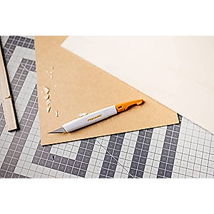 Fiskars Premium Precision Art Knife - N°11 Blade, Precision Handicraft Knife/Blade, Total Length: 15.5 cm, Incl. 1 Blade No. 11, Quality Steel/Plastic, White/Orange, 1024386