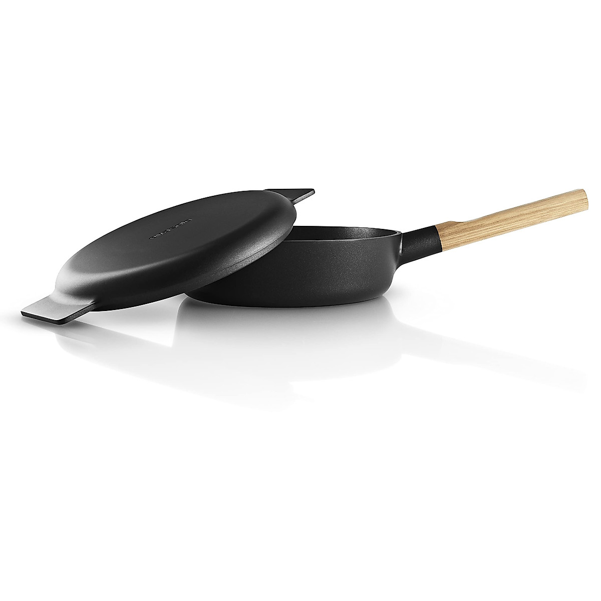 Eva Solo | Nordic Kitchen Saute Pan | Lightweight Aluminium, Easy Handling & Low Weight | Suitable for all Heat Sources – Including Induction | Easy to Clean | Danish Design, Functionality & Quality