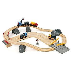 BRIO World 33210 - Rail & Road Loading Set - 32 Piece Wooden Train Set | Ideal for Kids Aged 3+ | with Special Crane Car & Flatbed Idea