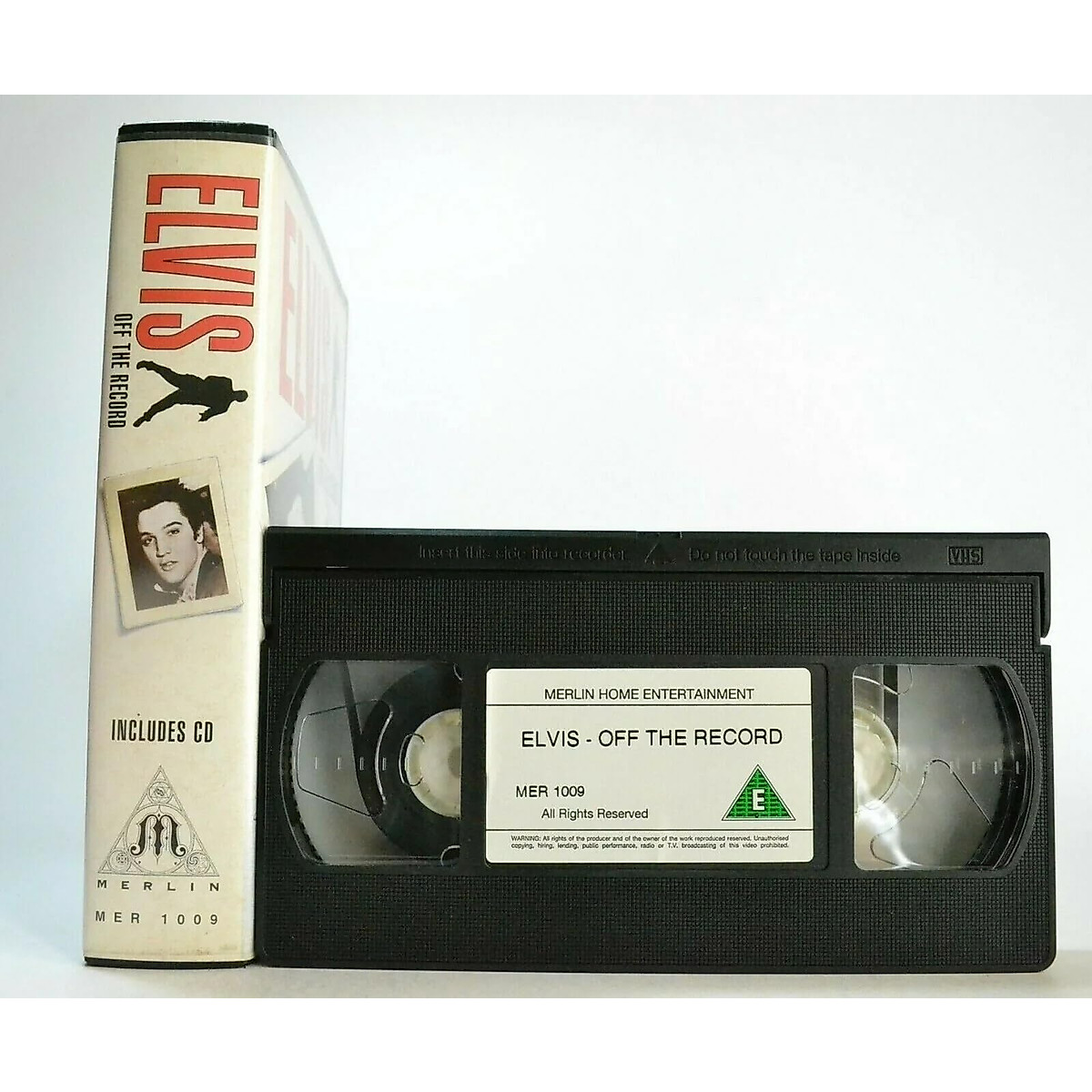 Elvis Presley: Elvis - Off The Record [VHS]