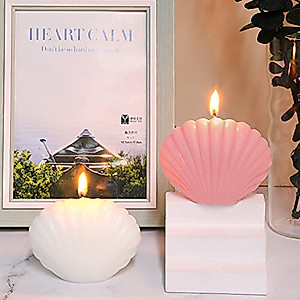2 Pieces Seashell Scented Candles Aesthetic Trendy Candles Hand Poured Soy Wax Candle Handmade Shell Shape Candle Freesia Seashell Candle for Danish Pastel Room Decor, White, Pink (Cute Style)
