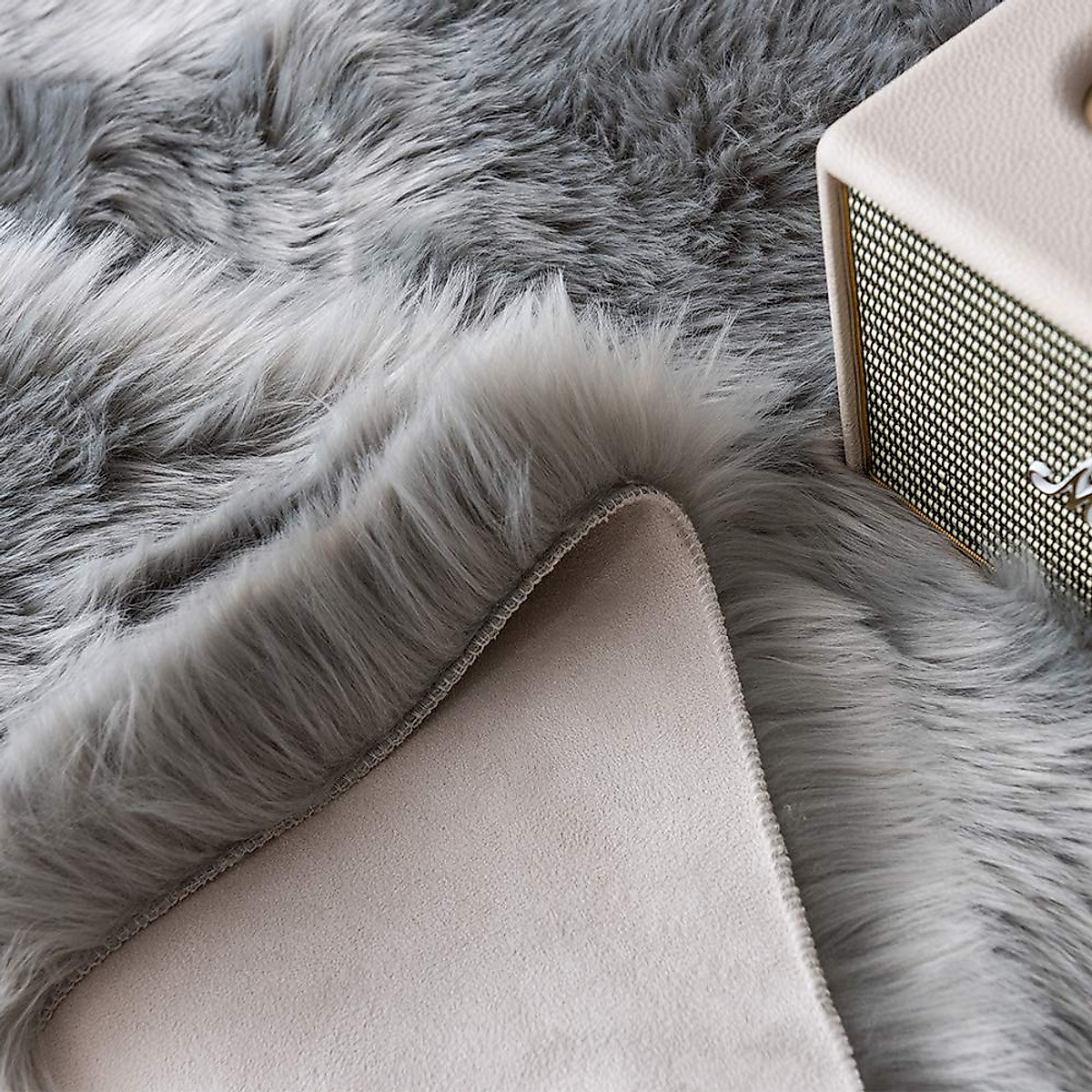 Carvapet Shaggy Soft Faux Sheepskin Fur Area Rugs Floor Mat Luxury Beside Carpet for Bedroom Living Room 5ft x 7ft, Grey