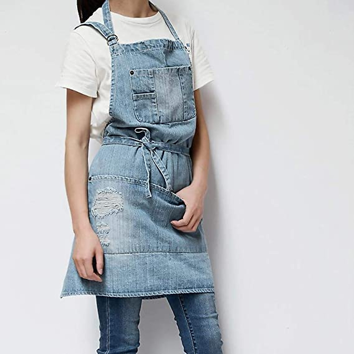Jowcud Cotton Adjustable Bib Apron with 5 Pockets Cooking Kitchen Aprons Women Men Denim Jean Apron for Cafes Bars Kitchens