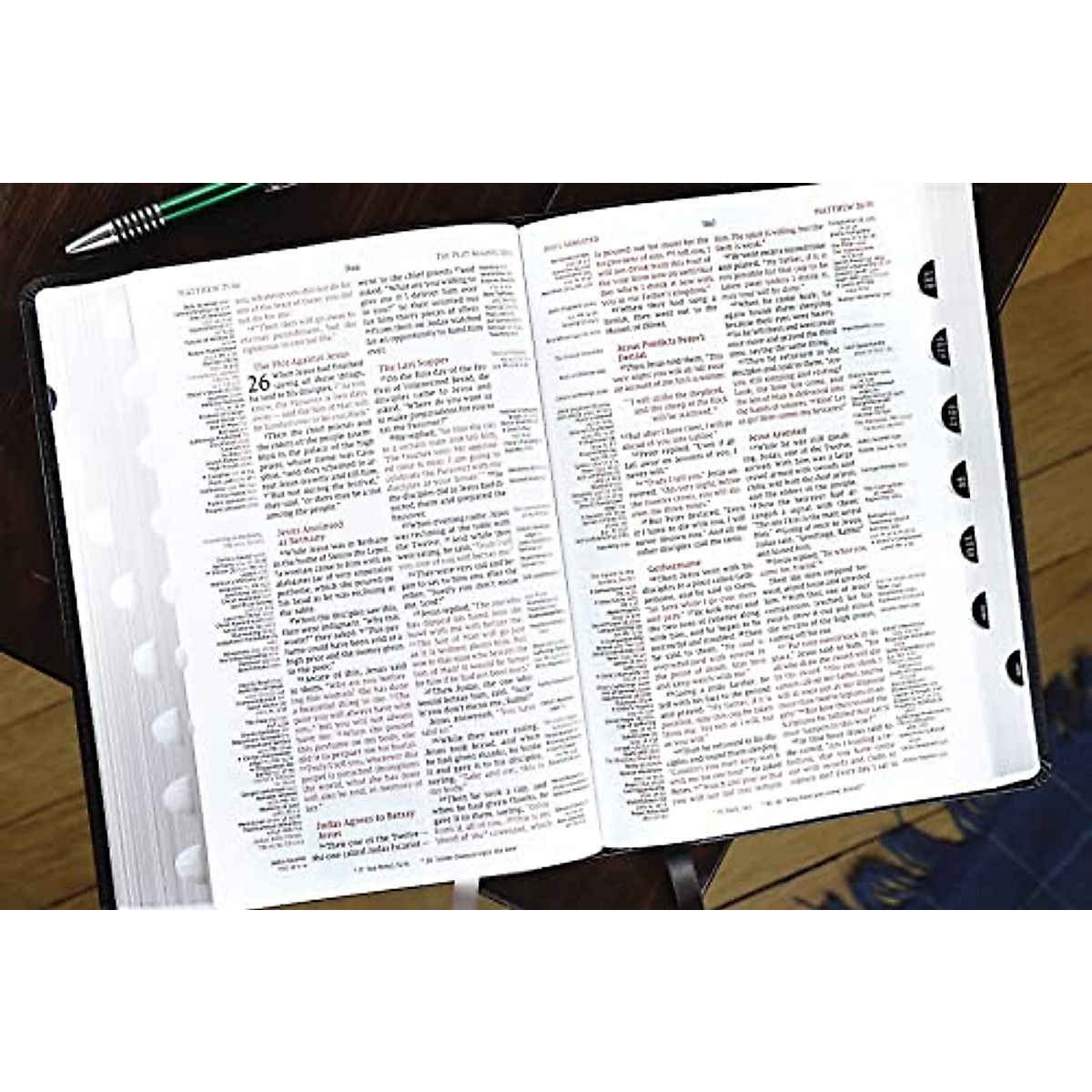NIV, Thompson Chain-Reference Bible, Large Print, European Bonded Leather, Black, Thumb Indexed, Red Letter, Comfort Print