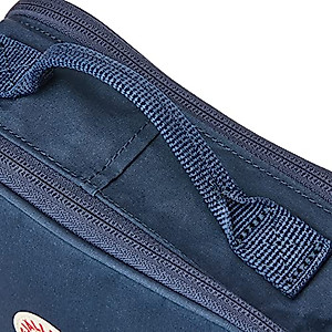 Fjällräven Kånken Toiletry Bag – Cute Pouch for Women – G-1000® Eco-friendly Material – Webbing Handle Navy One Size One Size