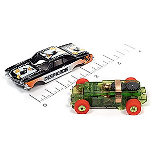 Auto World Thunderjet R33 Looney Tunes Daffy Duck - 1963 Buick Riviera HO Scale Slot Car