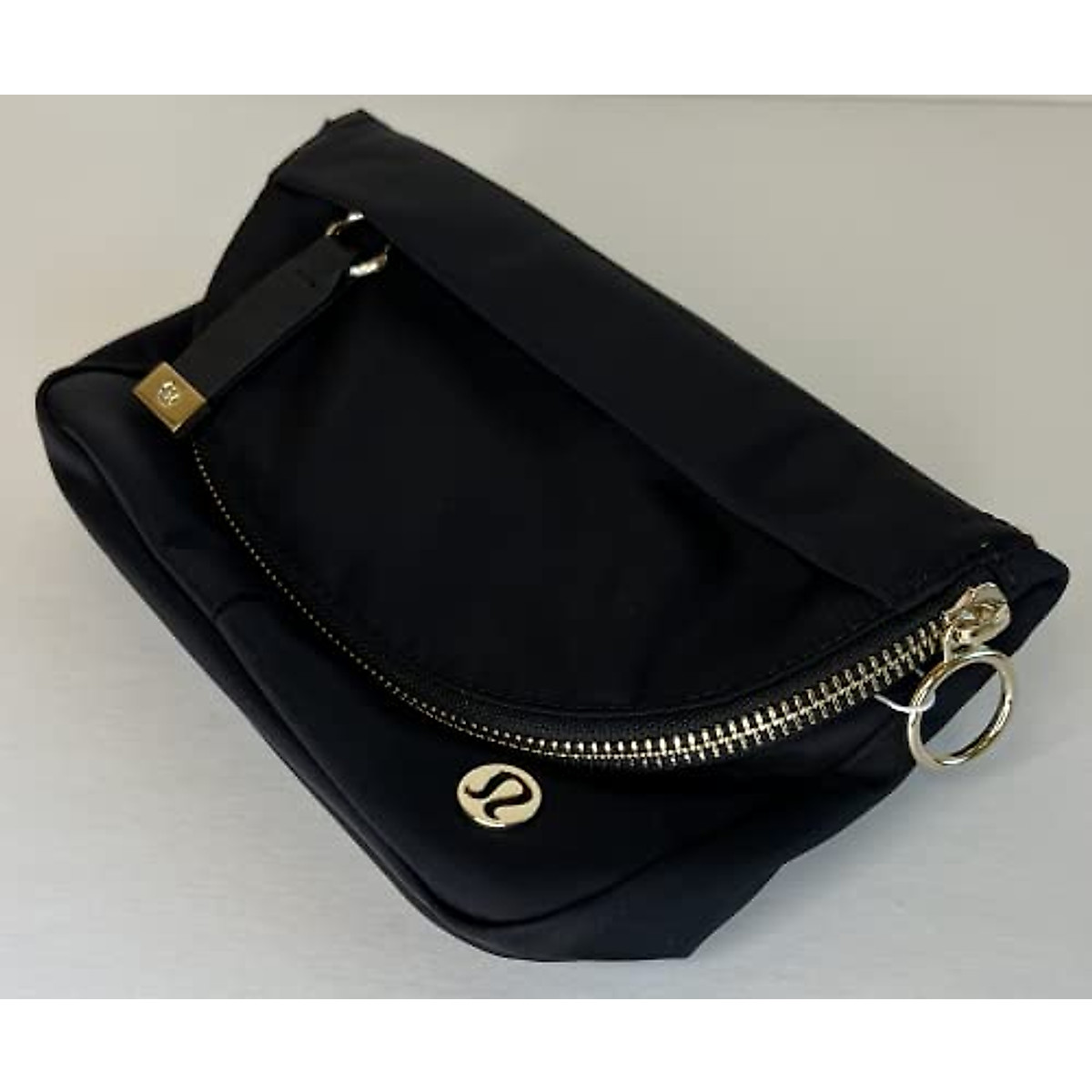 Lululemon All Night Festival Bag Micro (Black/Gold)