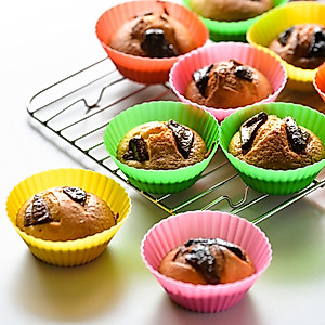 KUFUNG 9 Pack Silicone Cupcakes Liners, Reusable Non Stick Silicone Cupcake Baking Cups, Standard Size Silicone Baking Cups For Cupcake, Muffins (7 cm, Multicolor)