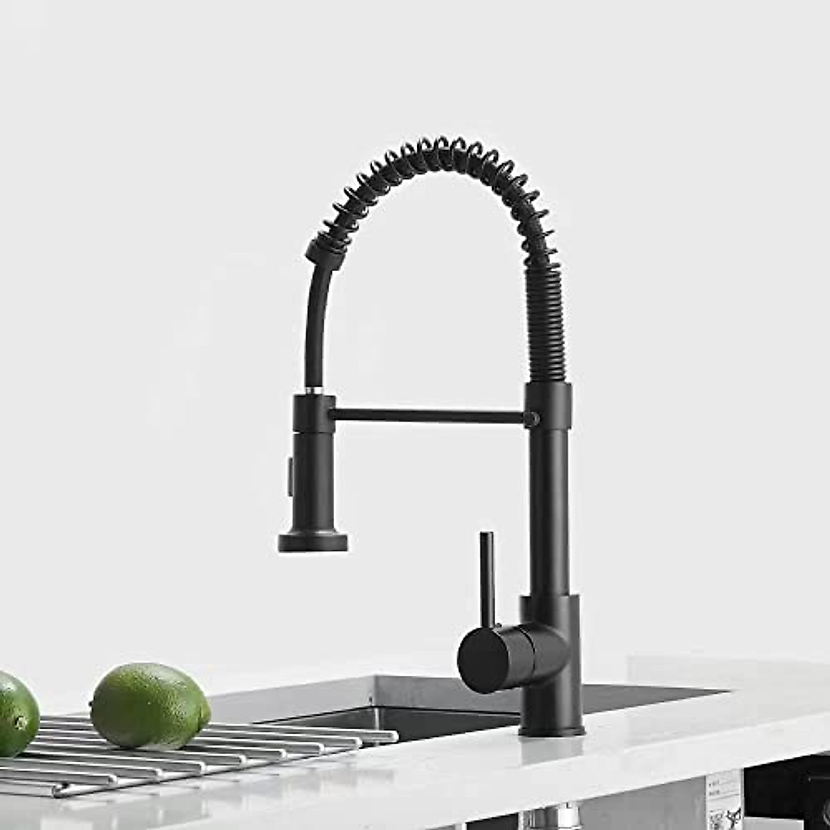 Modern Pull-Out Kitchen Faucet Pull-Down Sprayer Kitchen Sink Faucet All Solid Brass Single Handle (Matte Black)