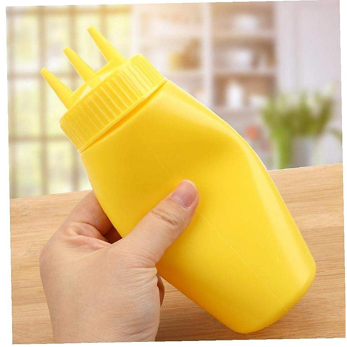 1pc 3 Hole Squeeze Bottle Condiment Dispenser for Sauce Vinegar Oil Ketchup Gravy Cruet Kitchen Accessories 360ml Red