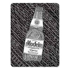 Modelo Especial Linework Design Fleece Blanket