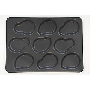 LloydPans Egg Pan, 12.88 x 17.88 Inch 9-Cavity Irregular Egg Pan, Pre-Seasoned PSTK