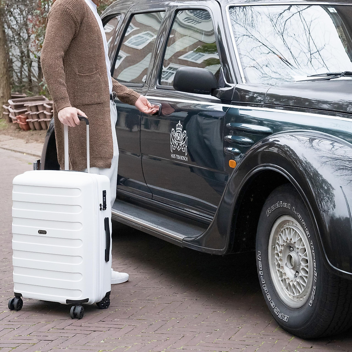 GinzaTravel 3-piece set white color luggage with scratch-resistant PP material, expandable(（all 20 24 28), Super light, thickened, large-capacity double seal suitcase