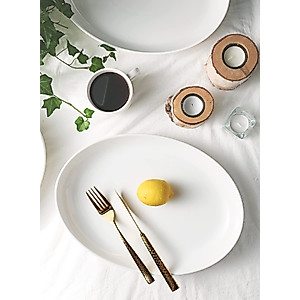 Sweese Oval Serving Platters, 14.5 Inch White Porcelain Serving Platters for Party, Large Oval Serving Trays Serving Plates for Fish Dish, Steak, Restaurant, Dessert Shop, Set of 2