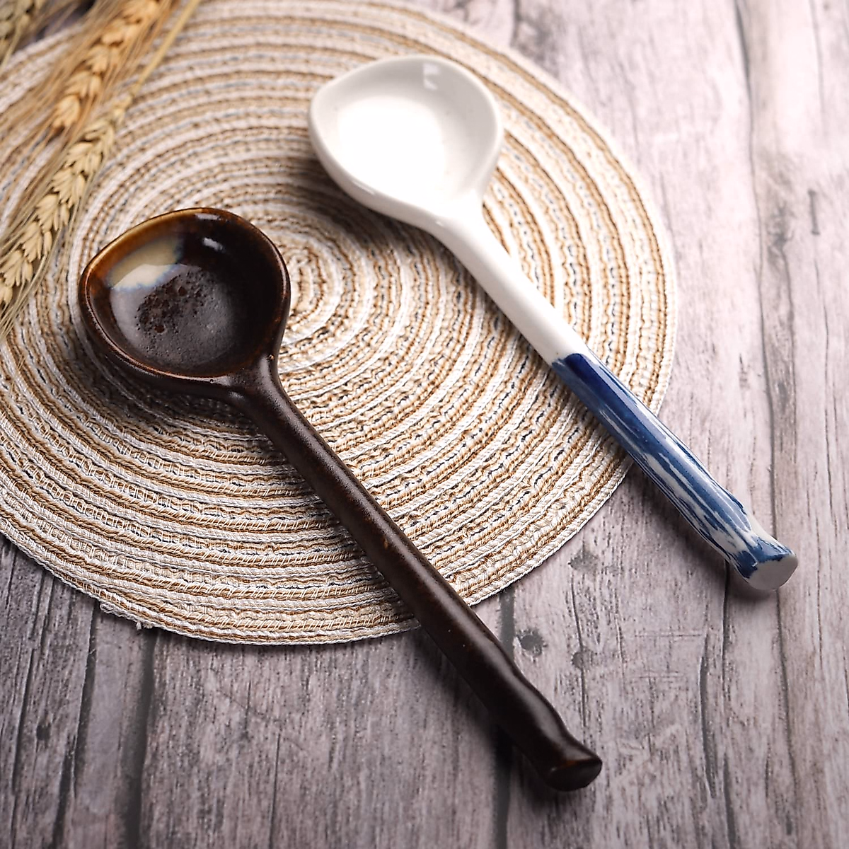 4pcs Japanese Ramen Soup Spoons Ceramic Asian Soup Spoons Retro Korean Style Tablespoon Rice Noodles Dinner Serving Spoon Ladles for Pho Miso Cereal Sauce Gravy Condiment (Style 1)