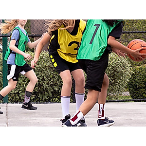 LVL10 Sports Pinnies - Reversible Numbered Practice Vest Pennies for Soccer, Basketball Scrimmages - Adults Kids (Large, 12 Pack (1-12), Red/Blue)