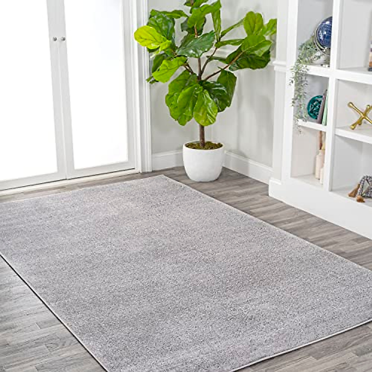 JONATHAN Y SEU100K-5 Haze Solid Low-Pile Indoor Area-Rug Casual Contemporary Solid Traditional Easy-Washing Bedroom Kitchen Living Room Non Shedding, 5 ft x 8 ft, Light Gray