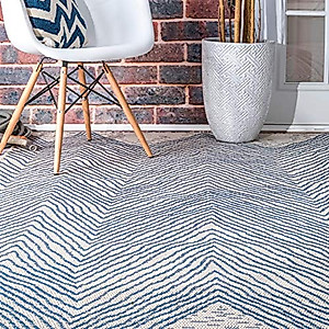 nuLOOM Wavy Chevron Indoor/Outdoor Area Rug, 3' x 5', Blue