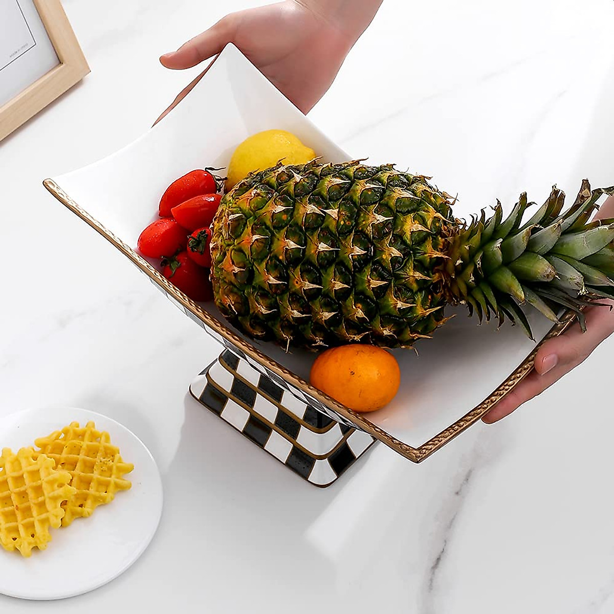 Porlien Checker Fruit Bowl with Stand