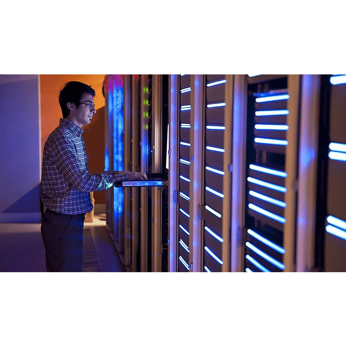 KVM Console 17.3 Full HD - Made in USA - TAA Compliant - 1U Rackmount Console Rack - Server Rack Mount Monitor with 1920 x 1080 Resolution - Rackmount Monitor with VGA & Display Port by Uptyma