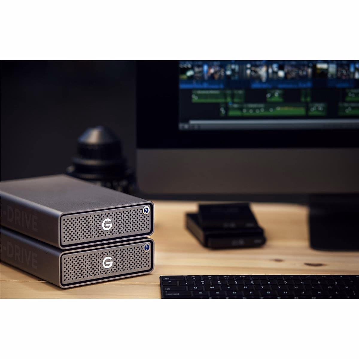 SanDisk Professional 20TB G-DRIVE PRO - Enterprise-Class Desktop Hard Drive, Thunderbolt 3, USB-C, 7200RPM Ultrastar Drive Inside - SDPH51J-020T-NBAAD