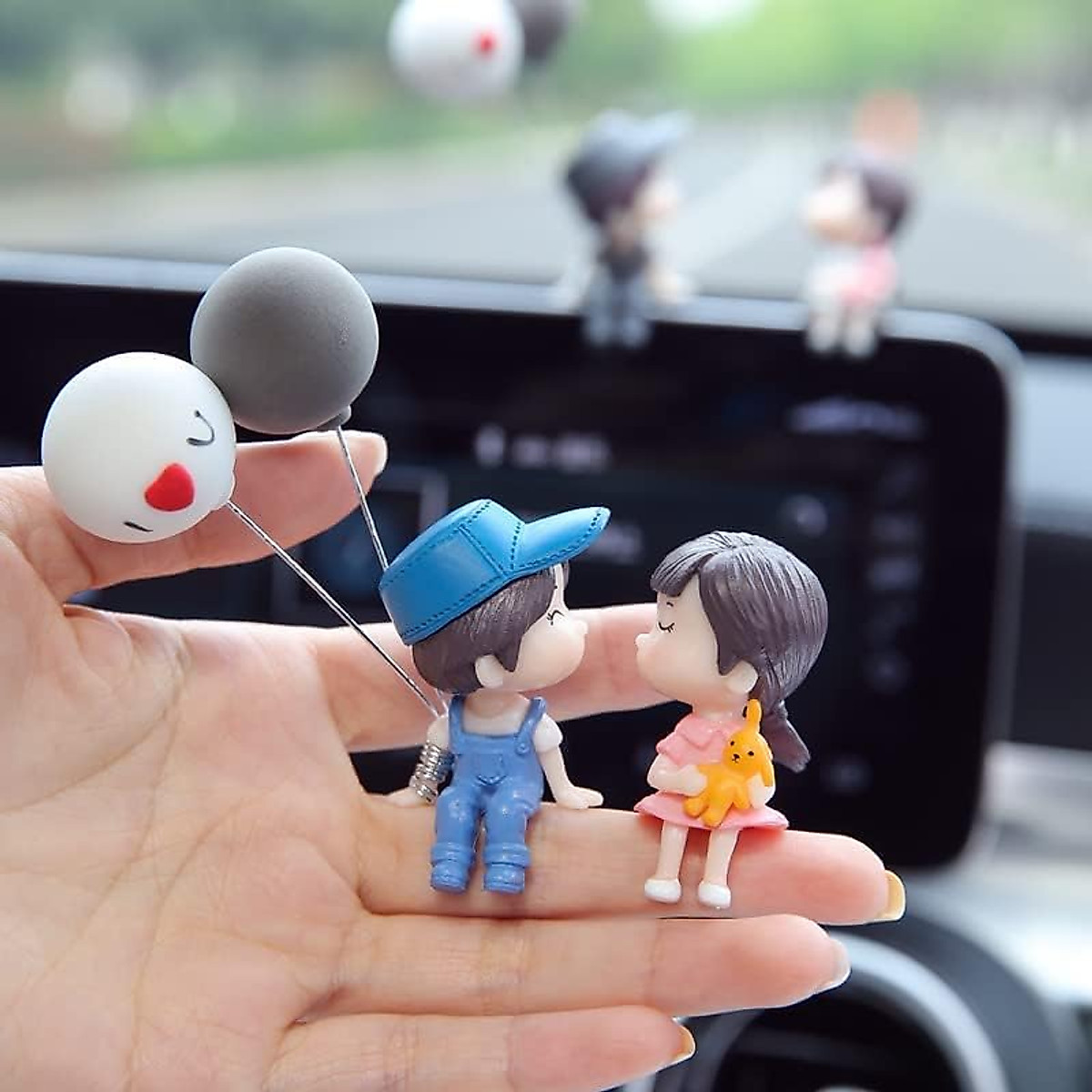DADHOT Cute Car Decoration Lovely Couple Car Decoration Cute Cartoon Couples Action Figure Figurines Balloon Ornament Auto Interior Dashboard Accessories for Boys Girls Gifts (Blue hat,no Balloons)