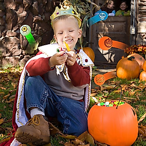 Taocco 100 Pieces Halloween Bouncing Balls,10 Halloween Theme Designs Glow in The Dark Bouncy Toys Balls,Halloween Party Favor Supplies,Classroom Game Rewards,Trick or Treat Party Bag Filler