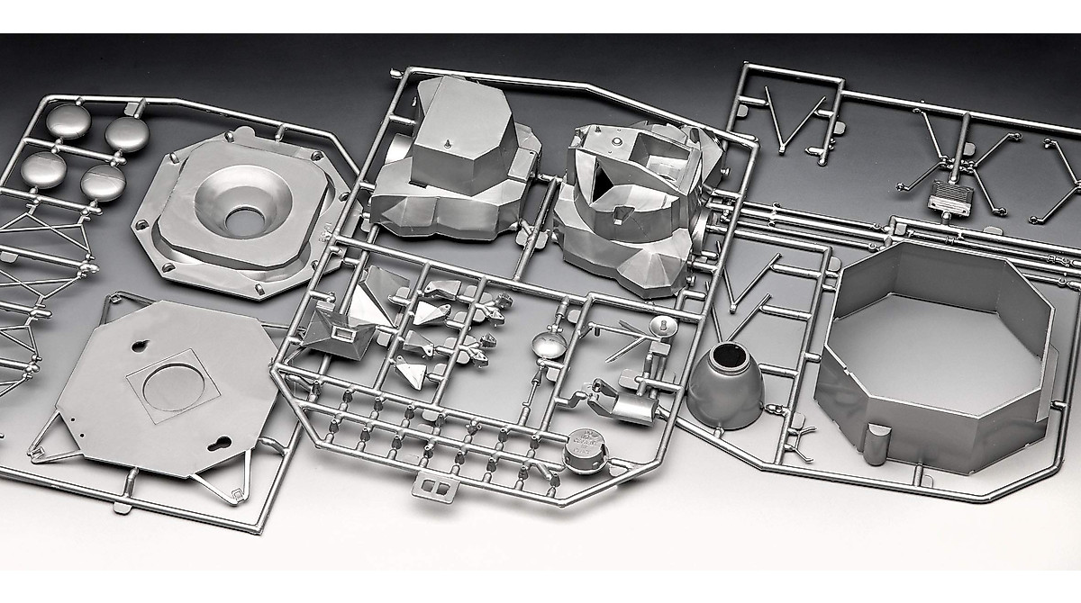 Revell Apollo 11 Lunar Module Model Kit 1:48 Scale | Space Collectibles