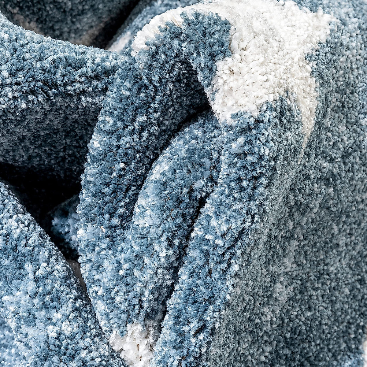 Well Woven Kosme Blue Geometric Star Pattern Stain-Resistant Area Rug 3x5 (3'11" x 5'3")