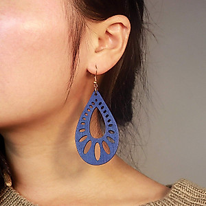 Wovanoo Wooden Cut-out Drop Earrings 2 Pairs Natural Wood Dangle Teardrop Jewelry Gifts Blue Oval