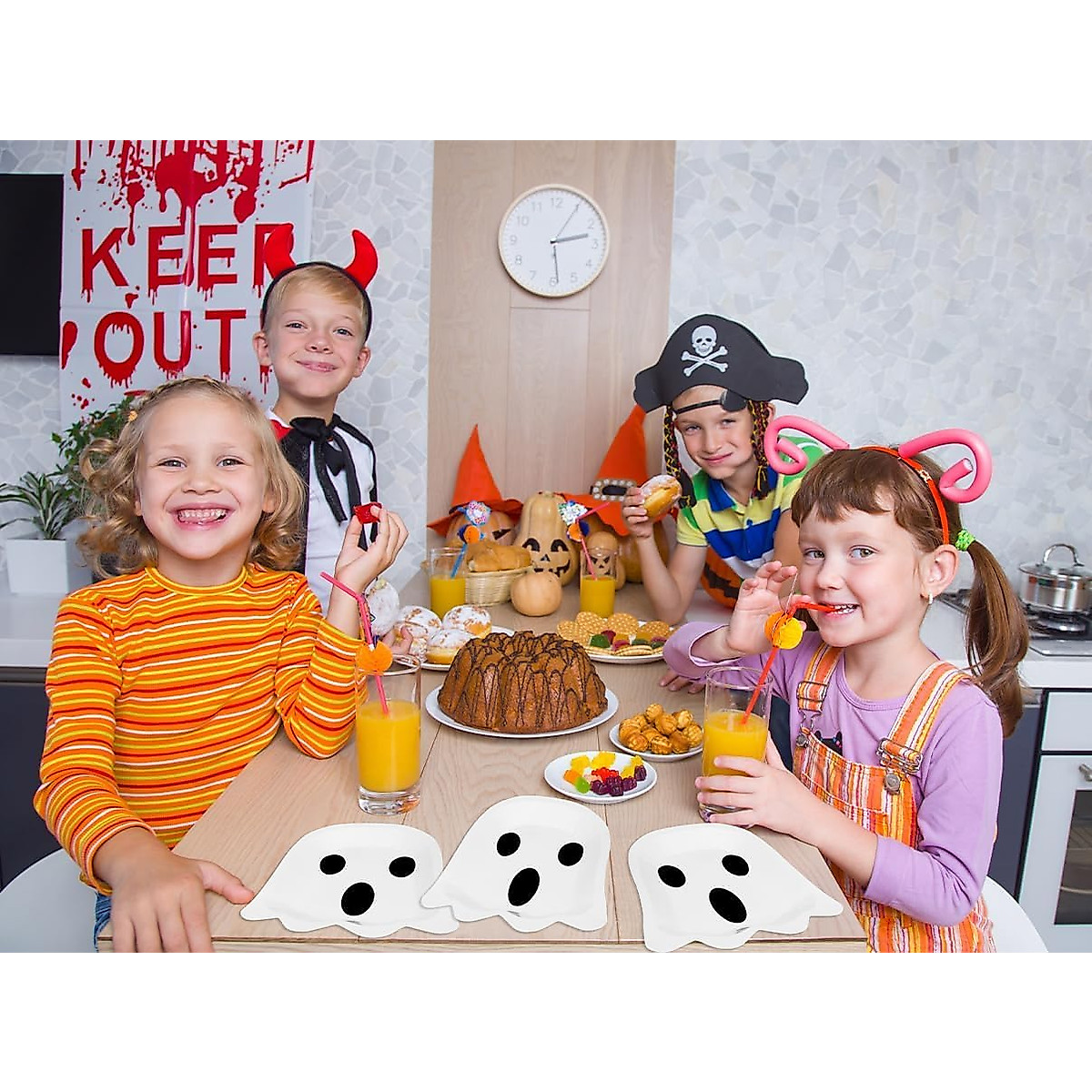 TWOWYHI 50Pcs Halloween White Ghost Paper Plates Disposable White Ghost Shaped Dessert Dinner Plates for Halloween Themed Party 9.8 x 8.7Inch