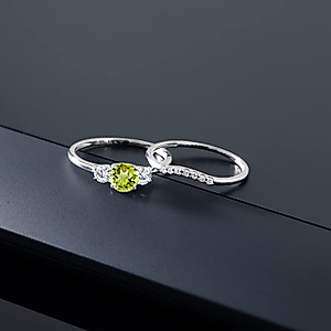 Gem Stone King 10K White Gold Green Peridot and White Lab Grown Diamond 3-Stone Bridal Engagement Wedding Ring Set For Women (0.79 Cttw, Gemstone August Birthstone, Round 5MM, Size 7)