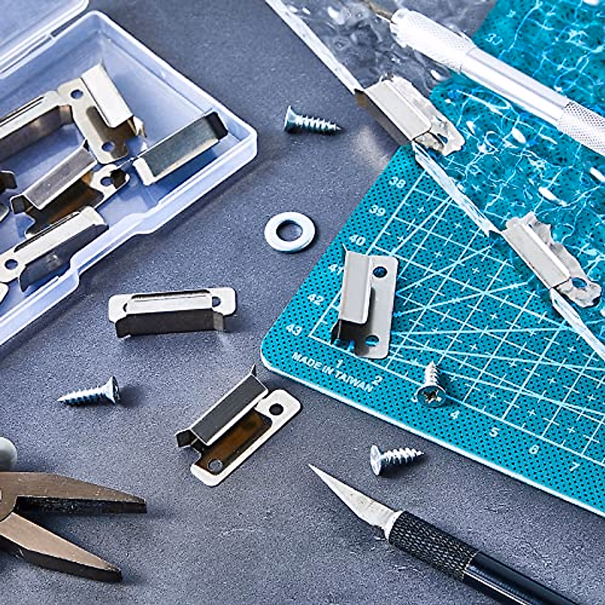 Hotop 16 Pieces Bed Clips Clamp Compatible with Ender 3 Pro, Ender 3 V2, Ender 3S, Ender 5 Pro, CR-20 PRO, CR-10S Pro and Other Creality 3D Printer, Stainless Steel Silver