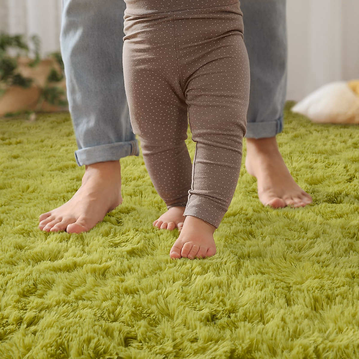 YJ.GWL Area Rugs for Living Room Bedroom, 4x6 Machine Washable Large Green Carpet, Soft Fluffy Shaggy Thick Big Shag Indoor Floor Rug for Kids Boy and Girls Room Dorm Home Decor Aesthetic