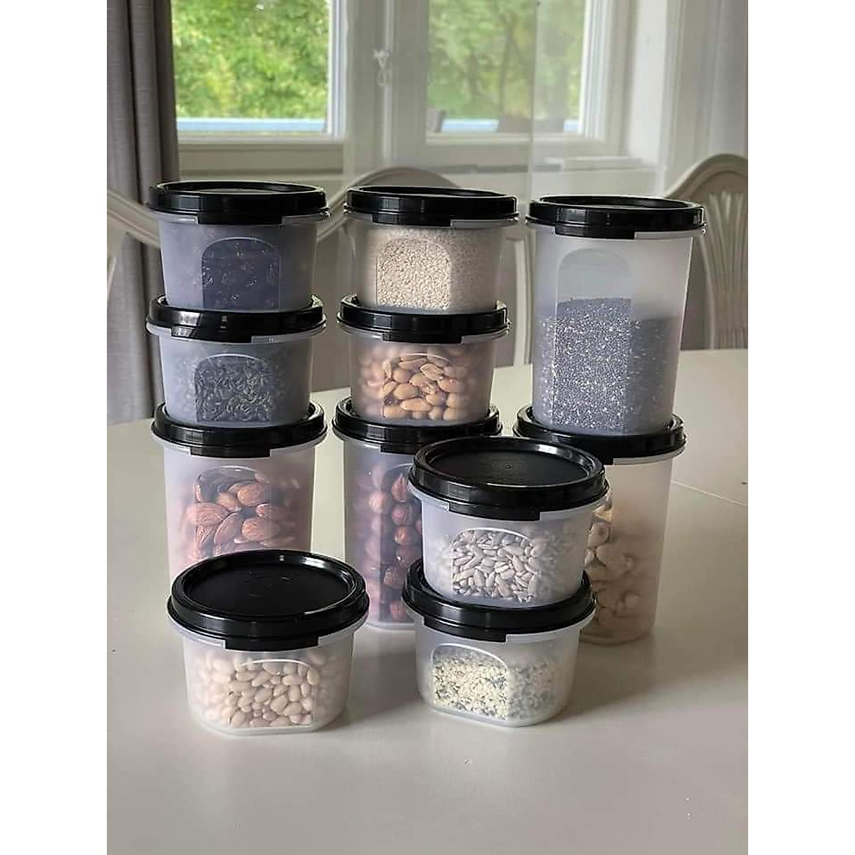 Tupperware Modular Mates Round Containers Set of 4 Sizes Black Seals