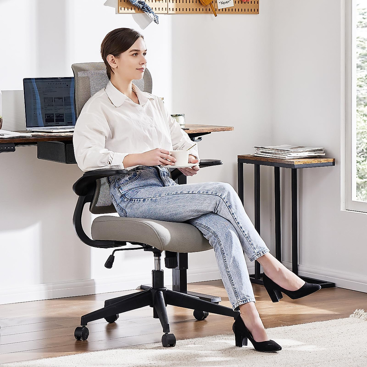 Sweetcrispy Ergonomic Office Desk Computer Chair, Comfy High Back Swivel Rolling Home Mesh Gaming Chairs with Wheels, Lumbar Support, Flip-up Arms,120°tilt for Bedroom, Study, Work, Grey