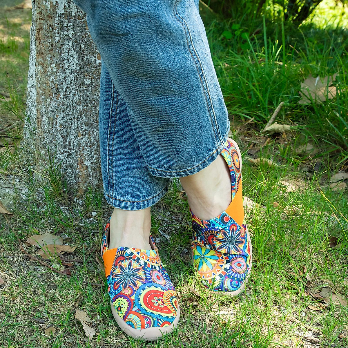 GOKIA Women's Galsang E3650 Walking Travel Shoes(Paisley, US-Size 10)