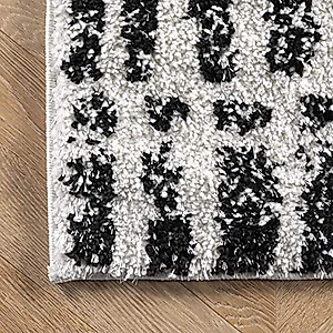 nuLOOM Orchid Treaded Striped Shag Area Rug, 7' 10" x 10', Black And White