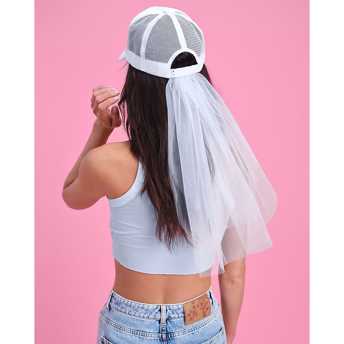 xo, Fetti Bachelorette Bride White Trucker Hat - Detachable Veil | Bach Party Decorations, Pearl Bride to Be Head Accessory, Bridesmaid Gift, Engagement Party Supplies, Cute Garden Party Cap