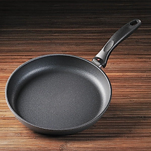 Non-Stick Frying Pan Size: 10.25" Diameter