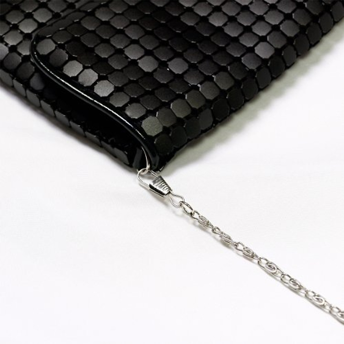 TrendsBlue Chic Lightweight Metal Mesh Flap Clutch Evening Bag, Black