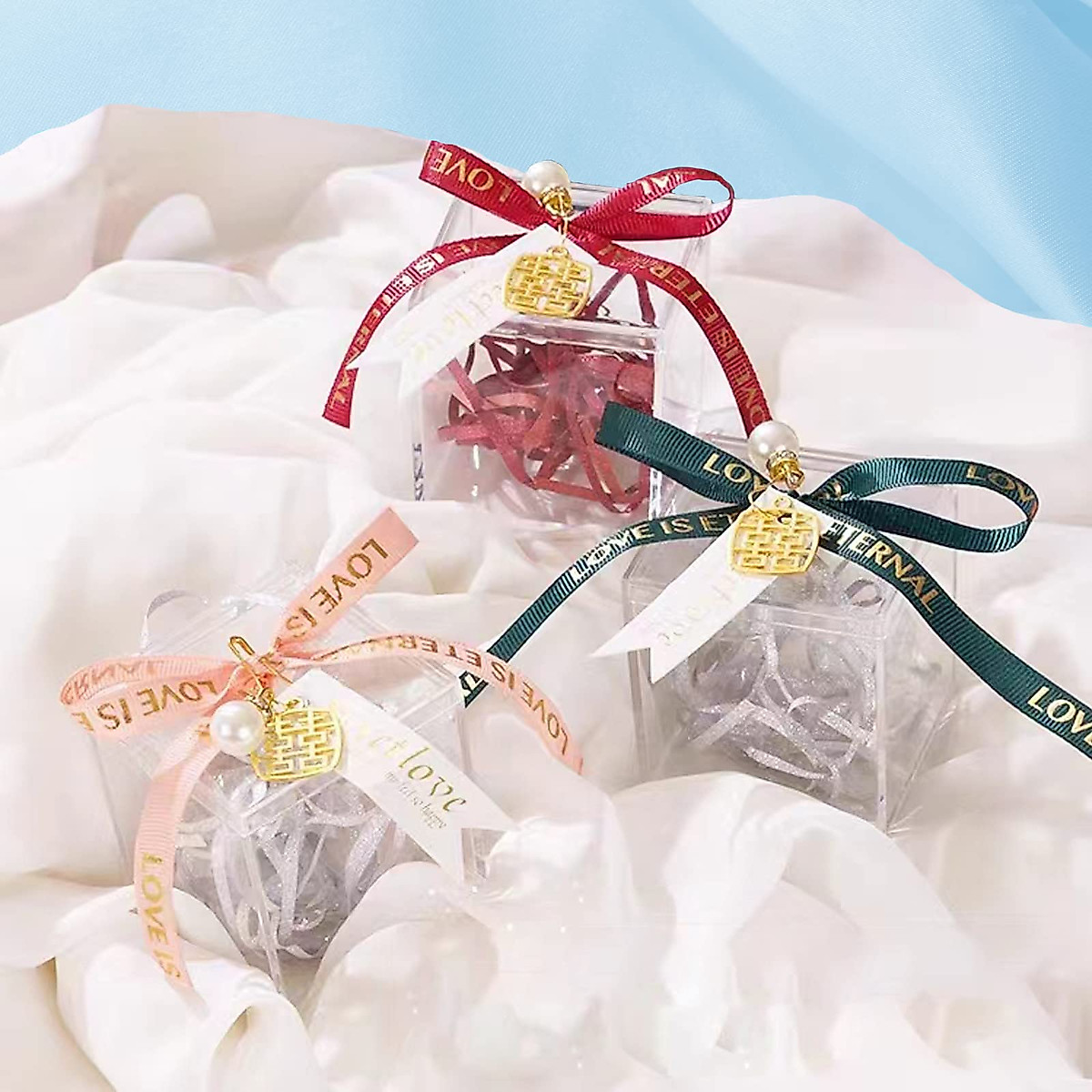 ALMOXVYE 15 Pieces Clear Acrylic Square Cube Boxes, 3 x 3 x 3 lnch Mini Acrylic Box with Lid, Small Plastic Candy Cubes for Jewelry, Coins, Beads, Craft Supplies, Pills Herbs, Sewing