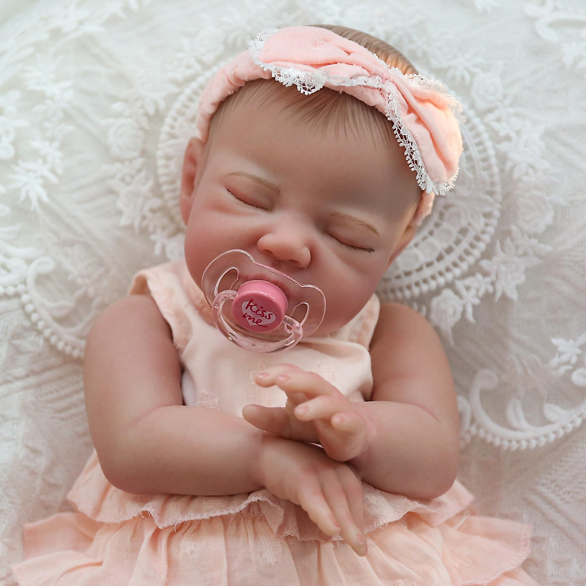 WOOROY Realistic Reborn Baby Dolls August - 20 Inch Lifelike Newborn Sleeping Girl Handmade Real Life Baby Dolls Reborn Toddler with Soft Weighted Cloth Body Gift Toy for Age 3+