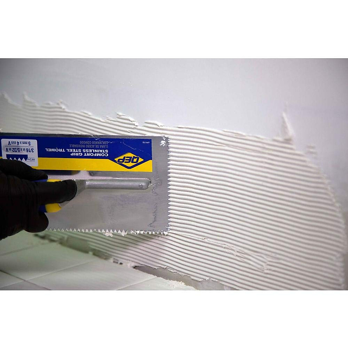 Custom Building Products ARL40001-2 1 Gallon White AcrylPro™ Ceramic Tile Mastic